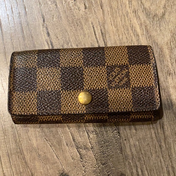 Louis Vuitton | Accessories | Louis Vuitton Key Case | Poshmark